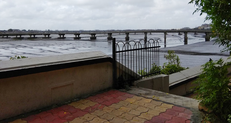 Dutch Garden Surat (Entry Fee, Timings, Images & Location) - Surat Tourism