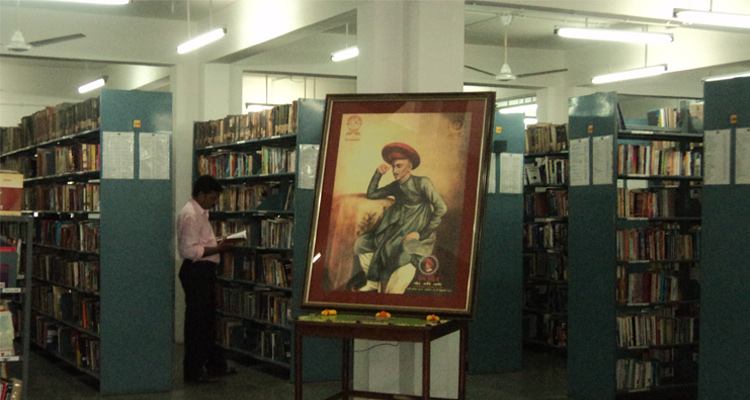 Kavi Narmad Central Library Surat (Entry Fee, Timings, Images ...